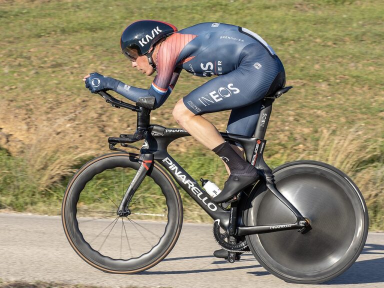 Dylan van Baarle victorious in “The Queen of the Classics” - The Boar