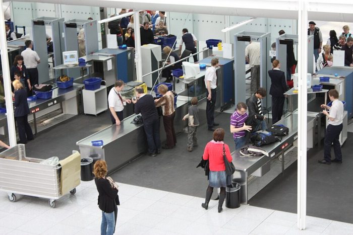 How do airport scanners work and what do they really see? - The Boar